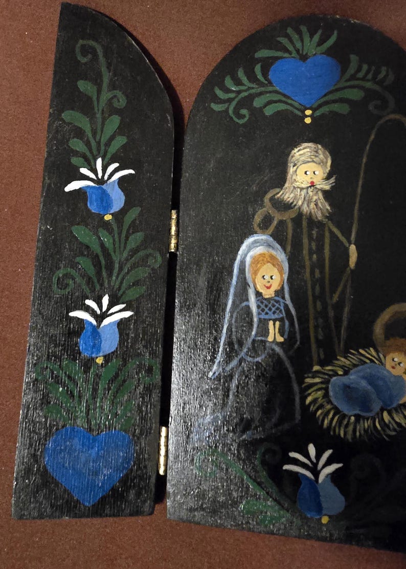 Christmas Wood Tri Fold Hand Painted Nativity Scene Vintage - Etsy