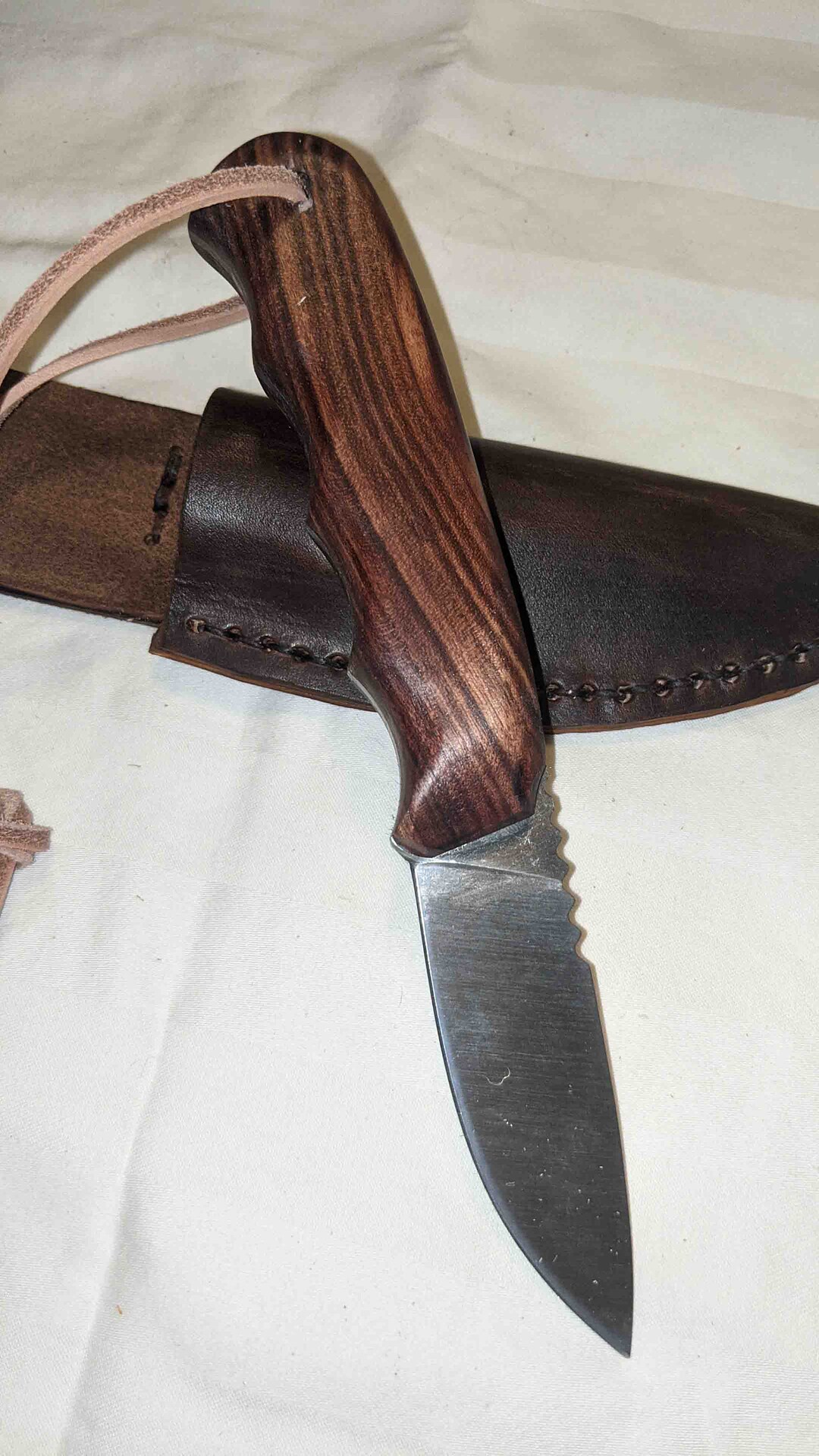 Hunting Knife - Small Skinner With Rose Wood Handle With Hand Made ...