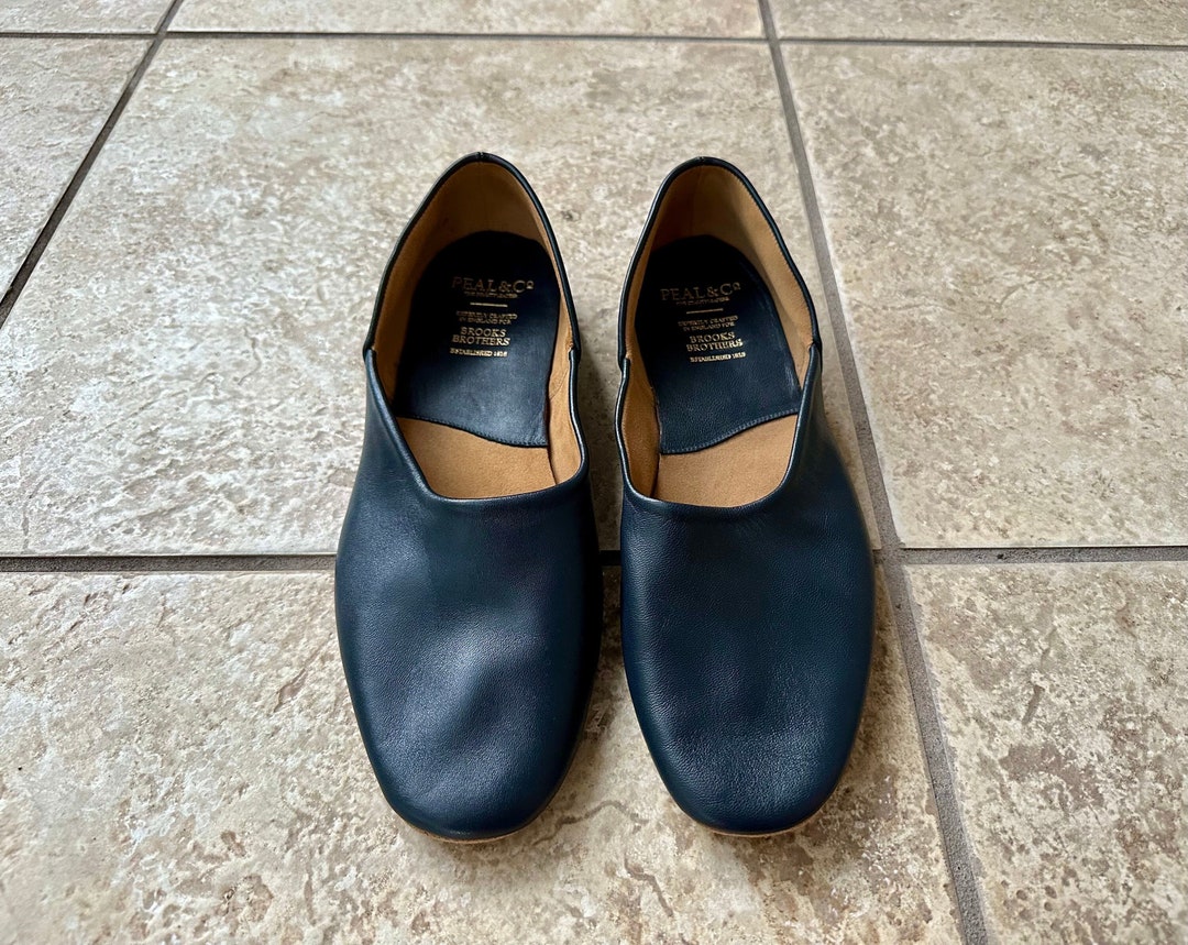 Vintage PEAL & CO Dark Blue Leather Grecian Slippers Size 8.5 D Brooks ...