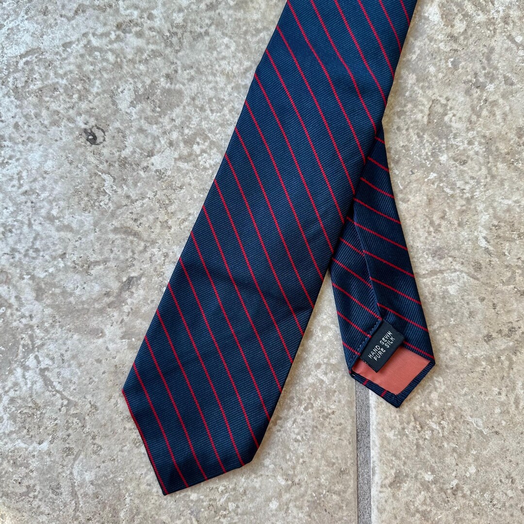 1970s PAUL STUART Navy Blue & Red Regimental Striped Silk Repp Tie ...