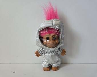 Vintage Alien Troll green Troll Pink Hair Russ Berrie space Man Alien ...