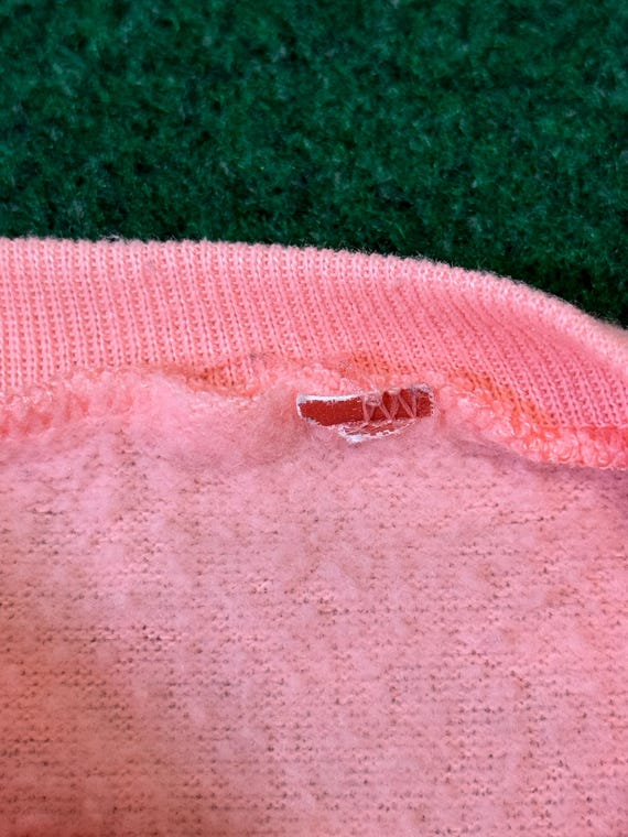 incredible 90s The Lion King Simba pink Crewneck swea… - Gem