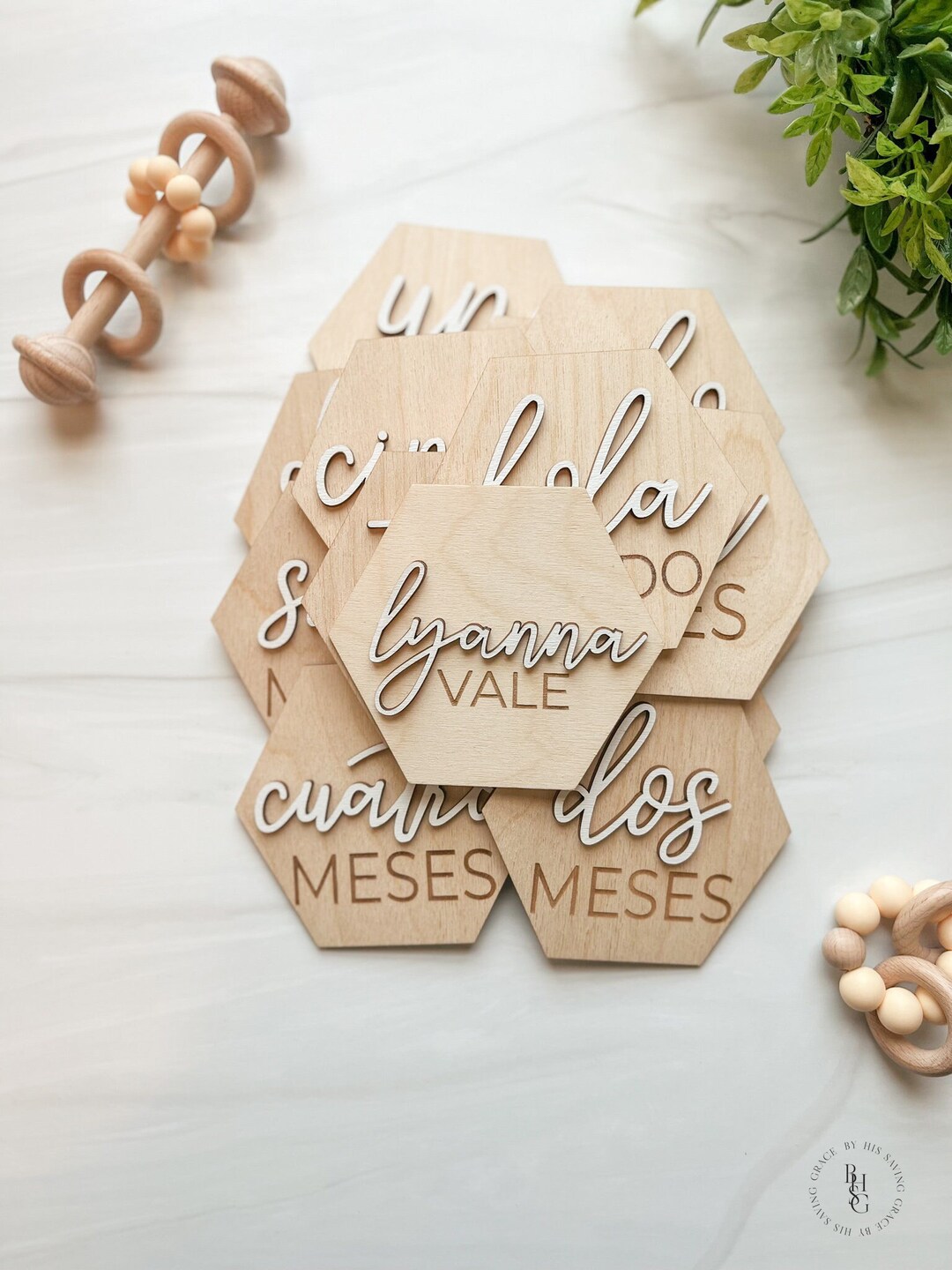 Spanish 3D Hexagon Wooden Monthly Milestone Discs for Baby Photos ...