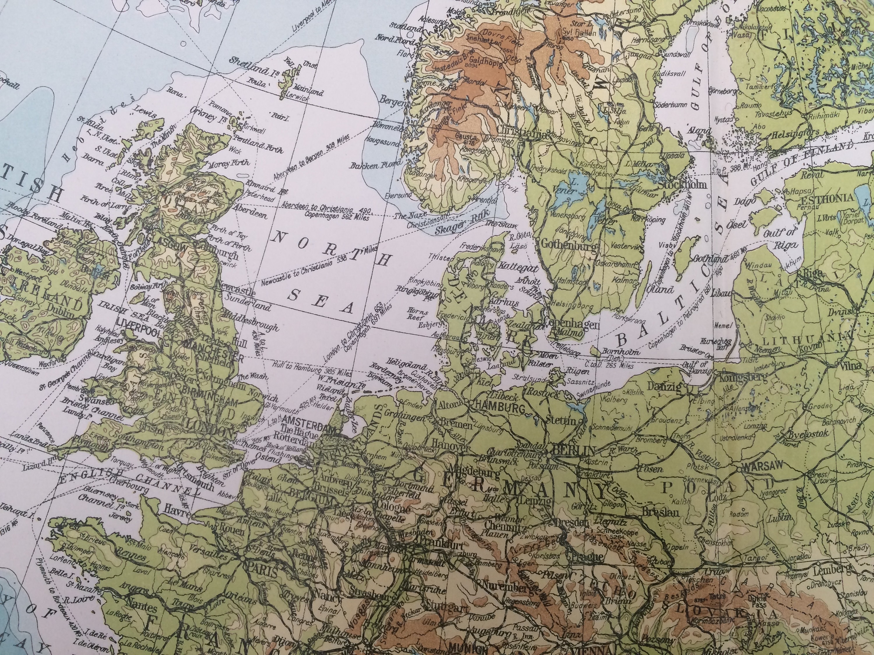 1920 Europe (Physical) Extra Large Original Antique Map with inset map ...