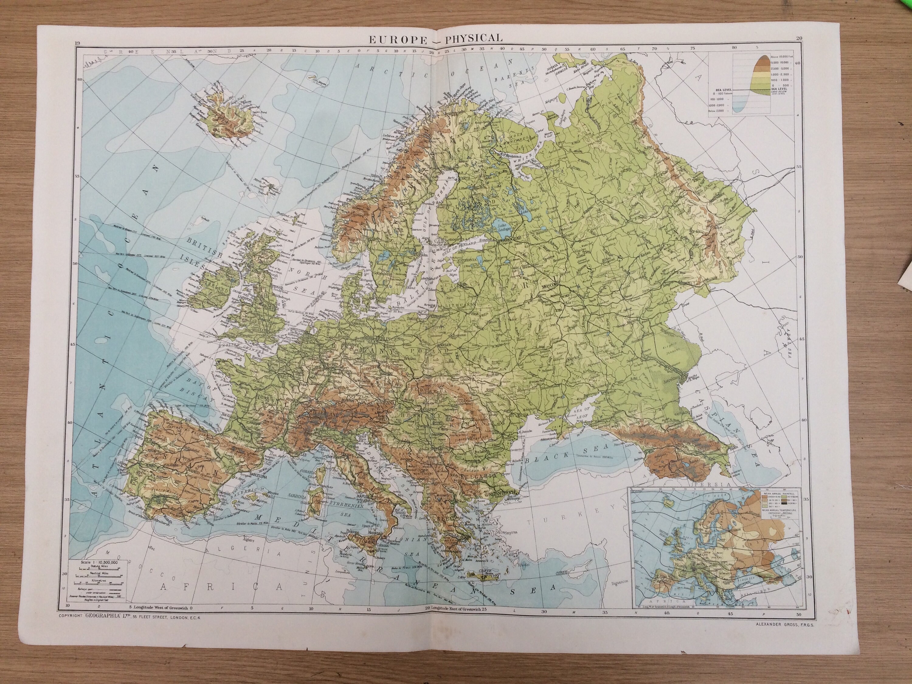1920 Europe (Physical) Extra Large Original Antique Map with inset map ...