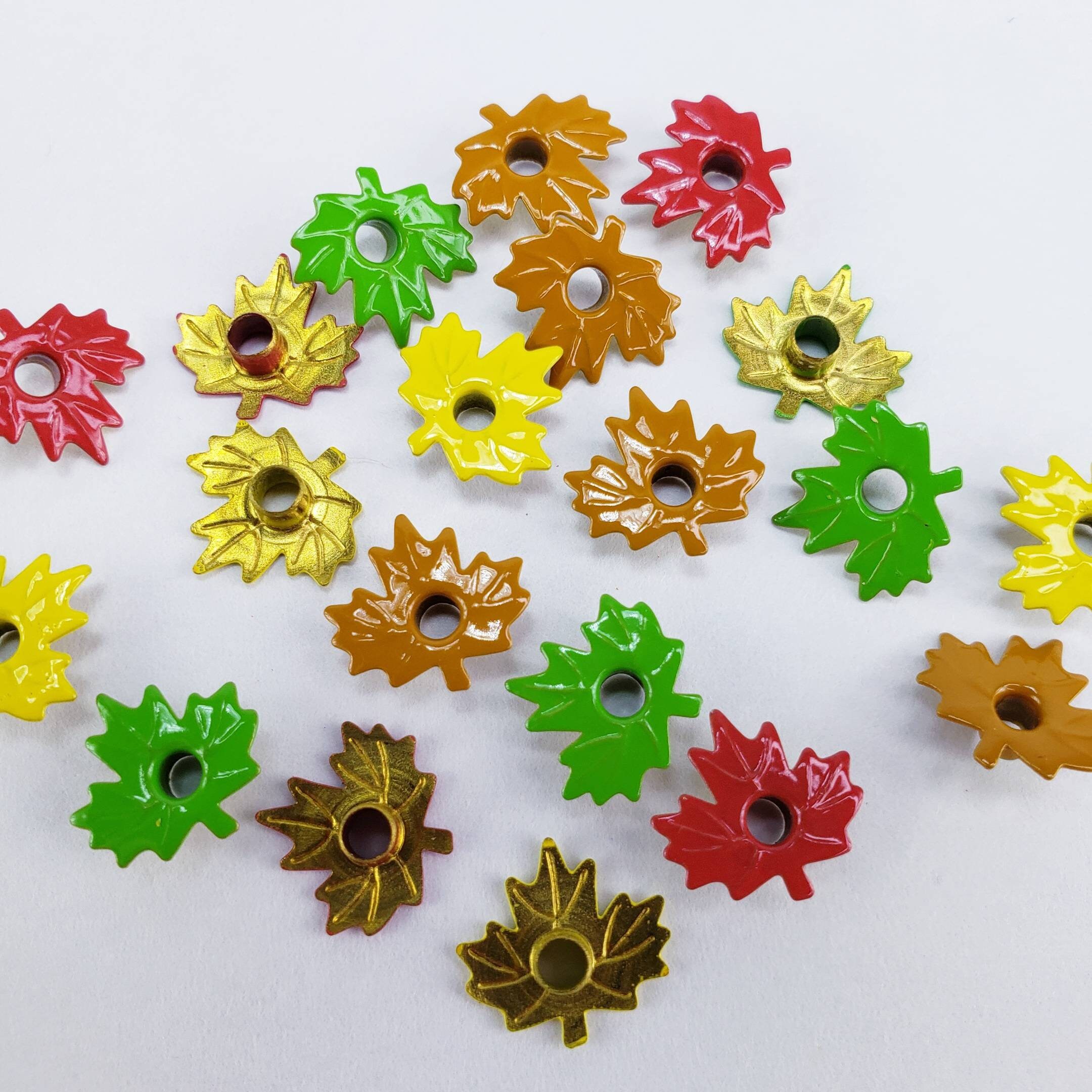 20 Maple Leaf Eyelets Autumn Fall Colors Scrapbooking - Etsy