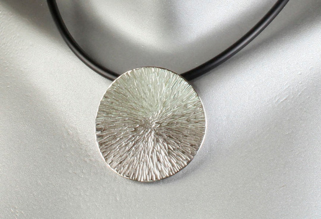 Round Plate Pendant, Fin Structure Slightly Curved, 925 Silver, Chain ...