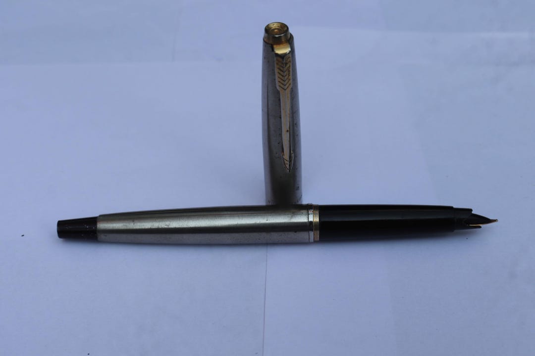 Vintage Wilson (regd) Fountain Pen Metal Brushed Chrome Body Fine Nib ...