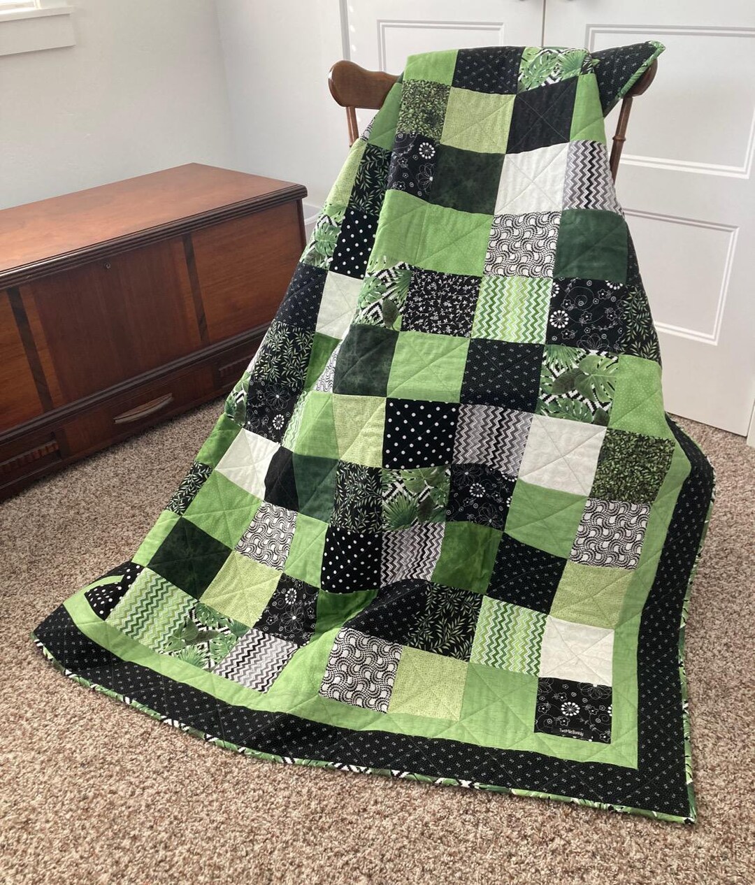 Green Decor Quilt! Green LAP Quilt With Black and White Accent/neutral ...