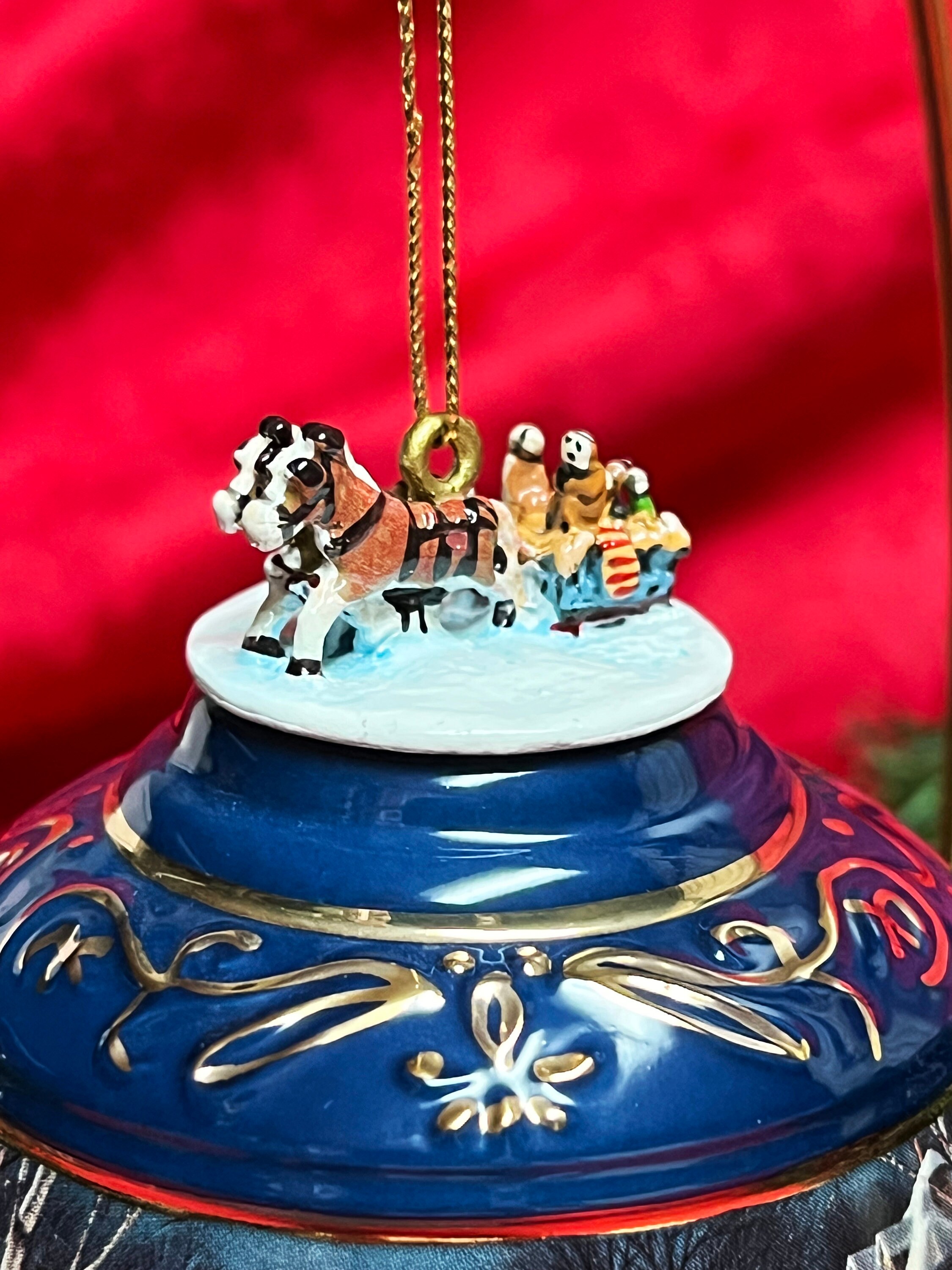 Terry Redlin Family Traditions 1999 Heirloom Porcelain Christmas ...