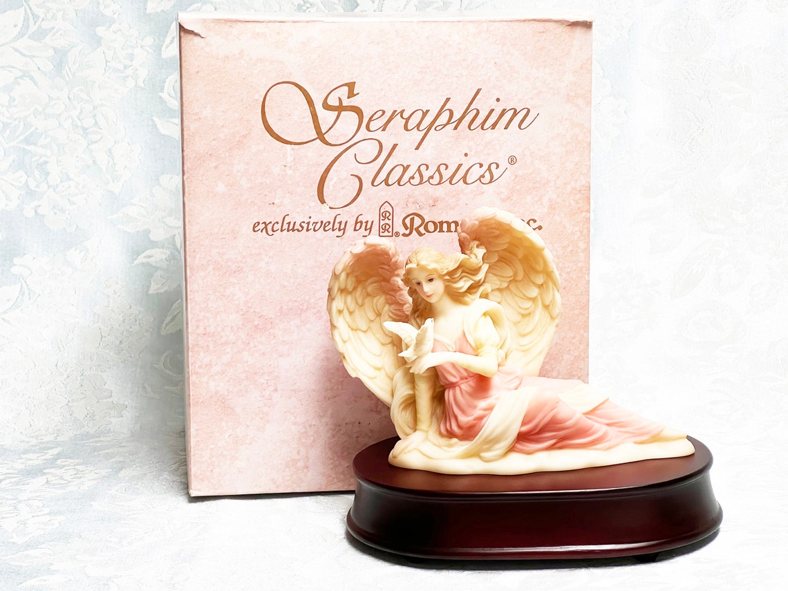 Musical Seraphim Angel Evangeline 78132, Seraphim Angels, Roman Inc ...