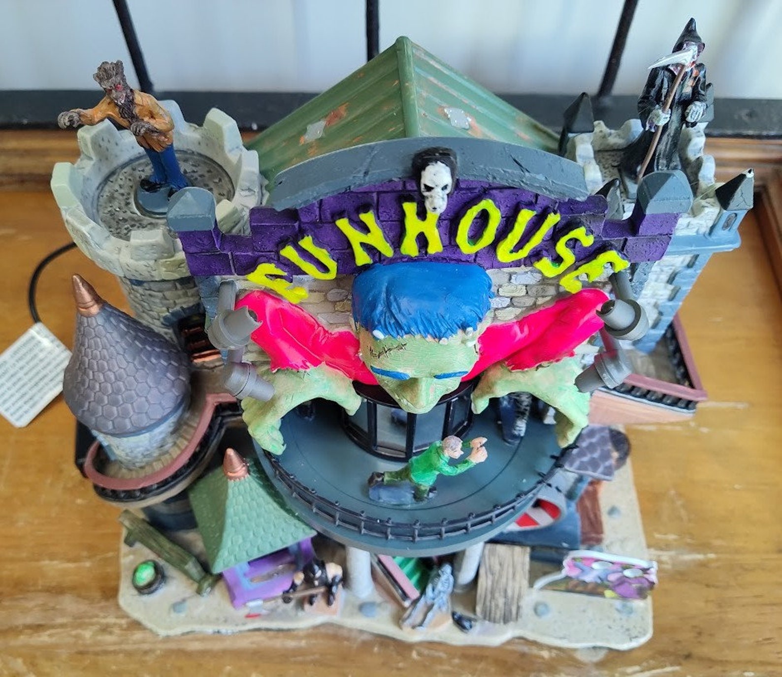 Lemax Spooky Town Collection Spooky Town Funhouse New in Box! Halloween ...