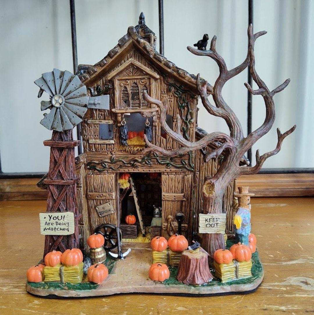 Lemax Spooky Town Collection "creepy Barn" Lighted Building - Halloween ...