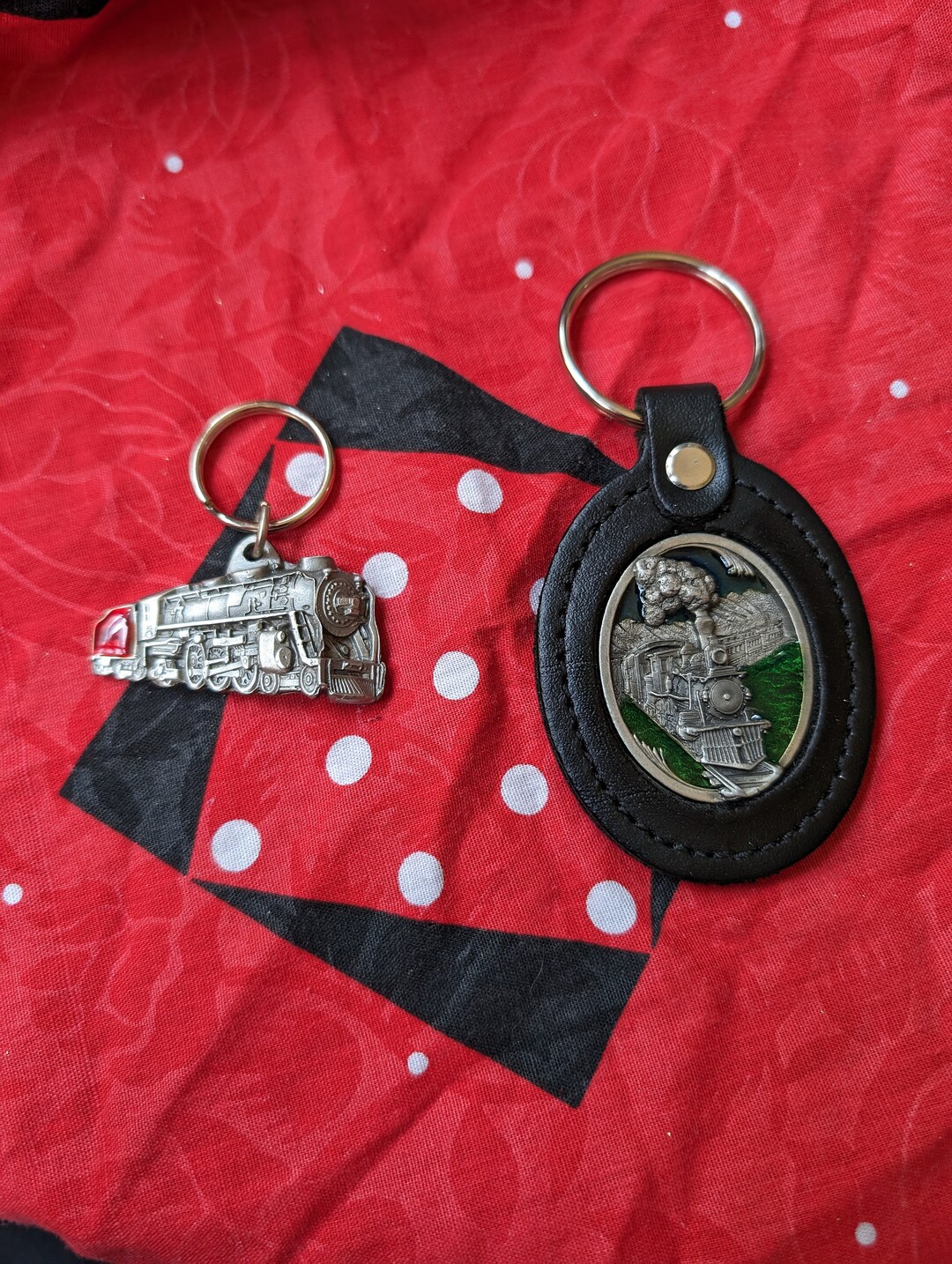 1987 Railroad Train Locomotive Vintage Siskiyou & Bergamot Key Chains ...