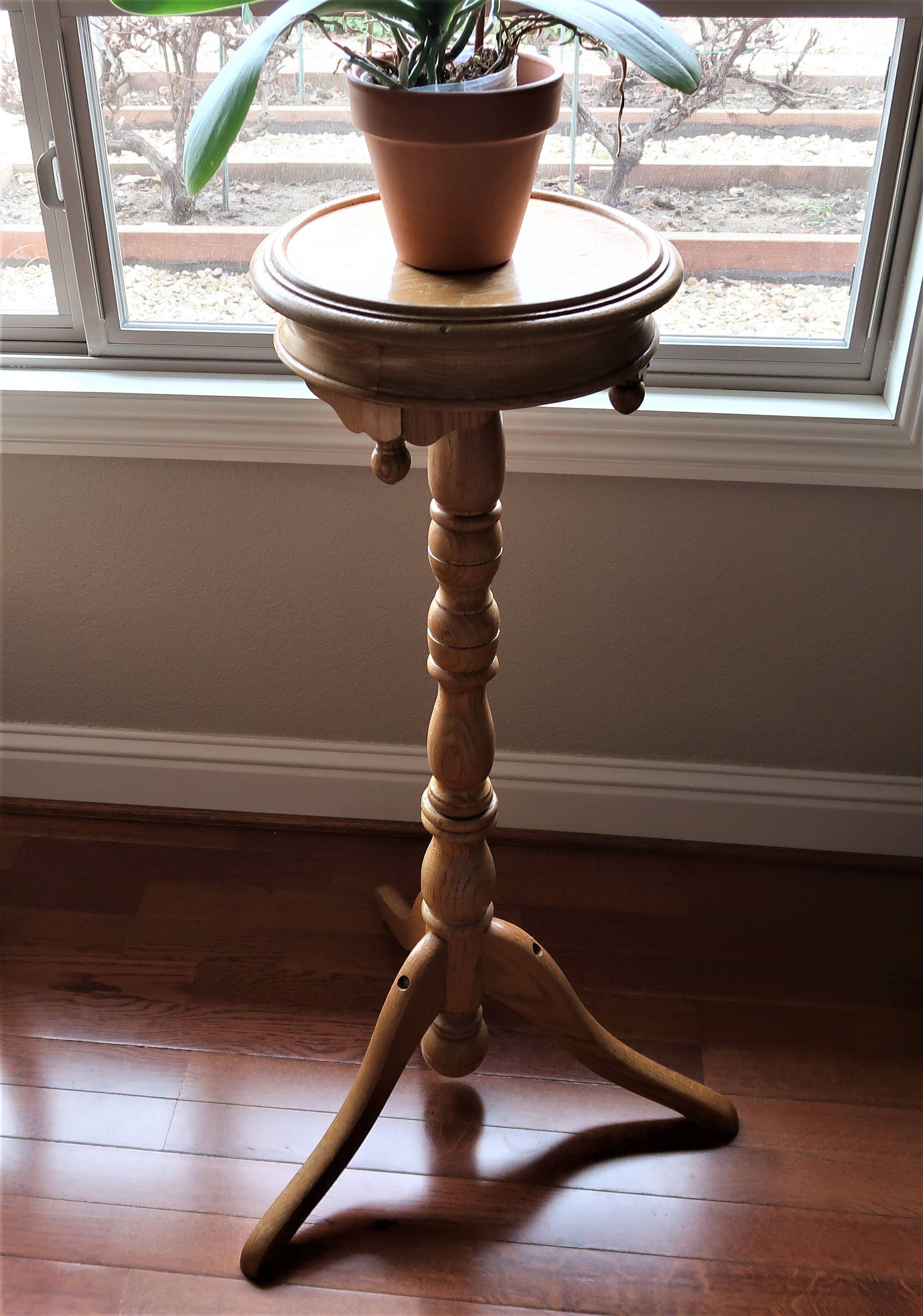 Vintage Solid Oak pedestal Plant Stand/display stand/ Solid | Etsy