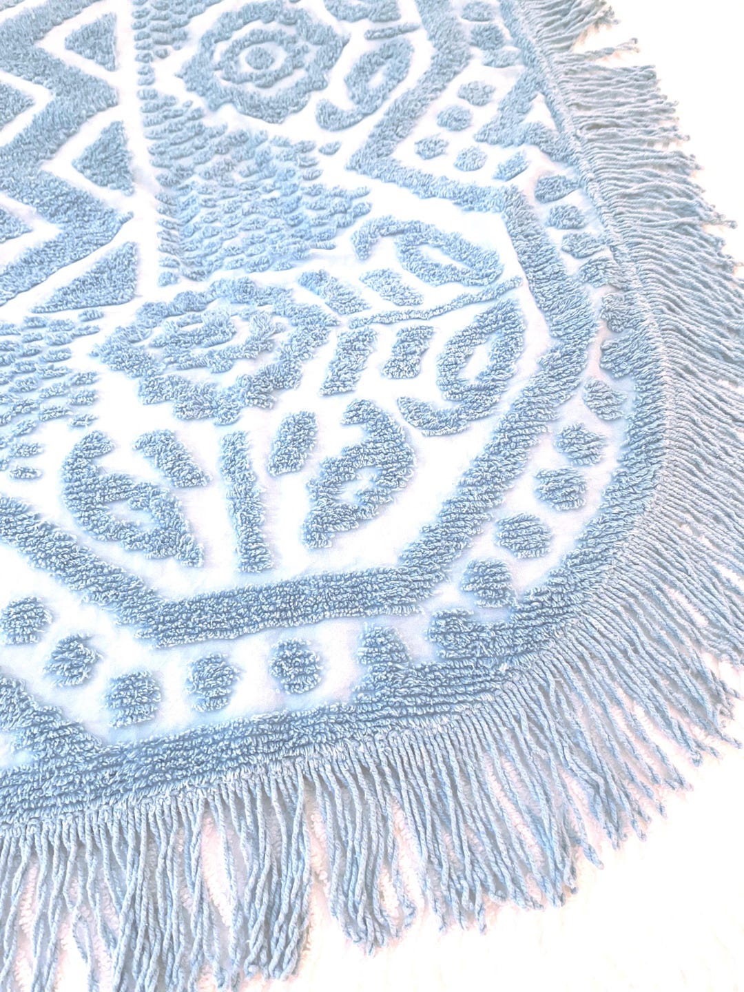 Plush 32x 21 Vintage Sky Blue Coin Pops, Floral Chennile Bedspread ...