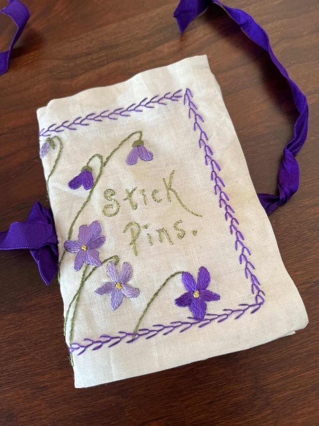 Charming Vintage Hand Embroidered Stick Pin Holder Sewing - Etsy