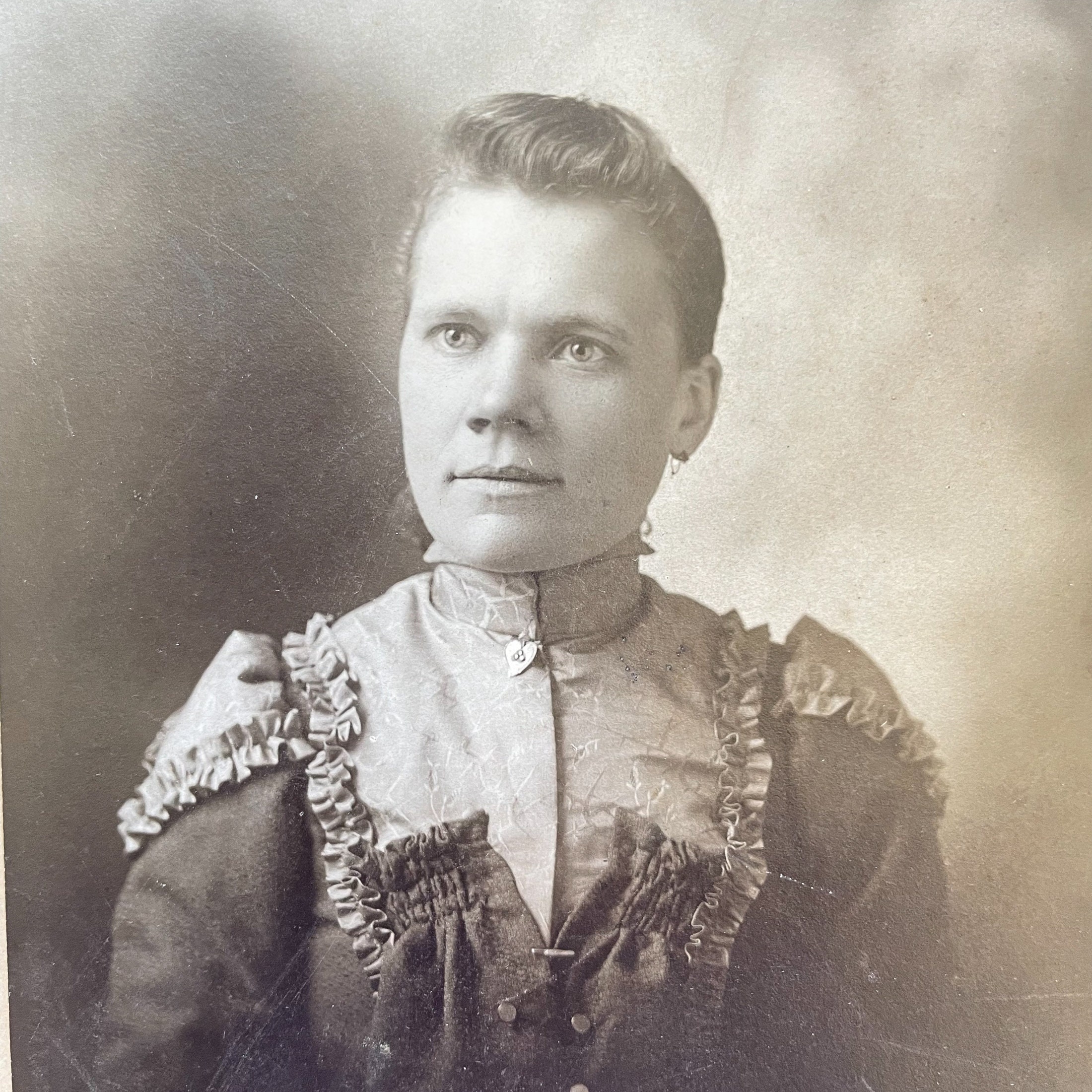 1900s Portrait of a Woman, Cabinet Photo for Collecting Crafting ...