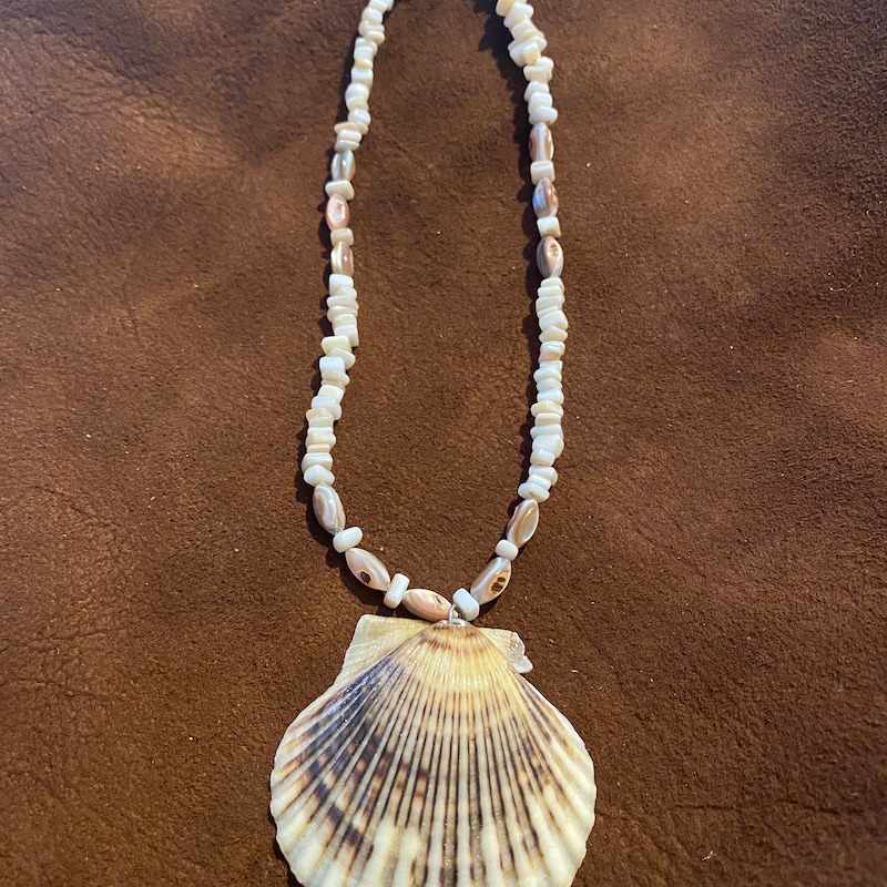 Scallop Shell Necklace - Etsy