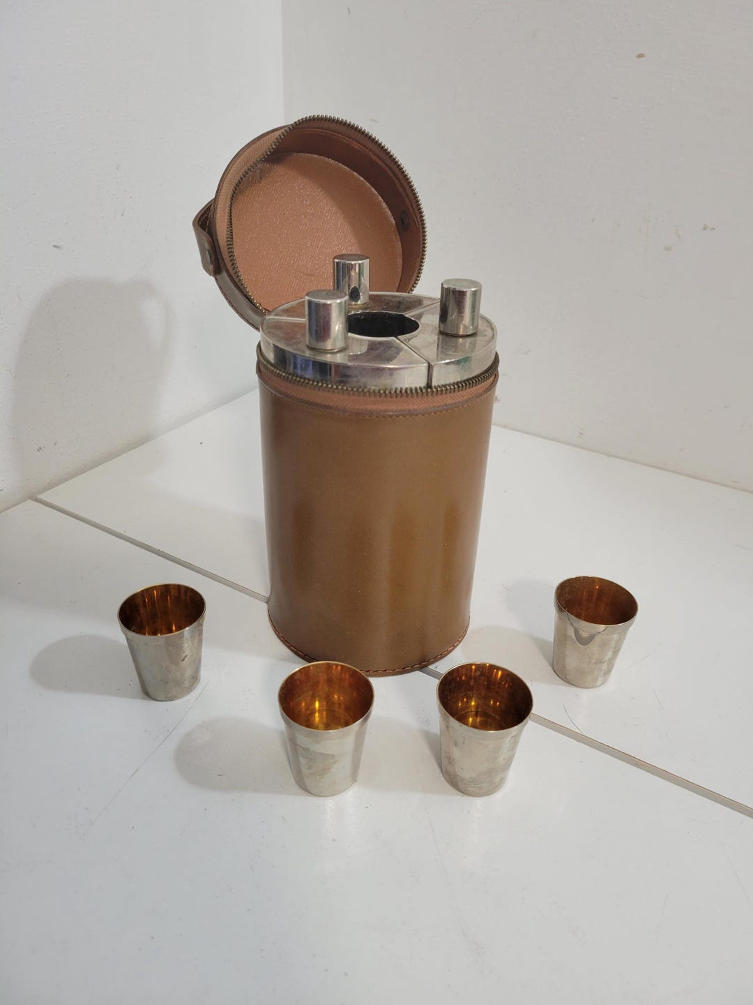 Vintage Travel Liquor Sampler With Four Shot Glasses - Etsy