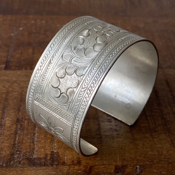 Metal Cuff Bracelet - Etsy