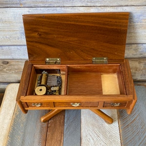 Beautiful Vintage Reuge Music Box Antique Desk Trinket Jewellery Box ...