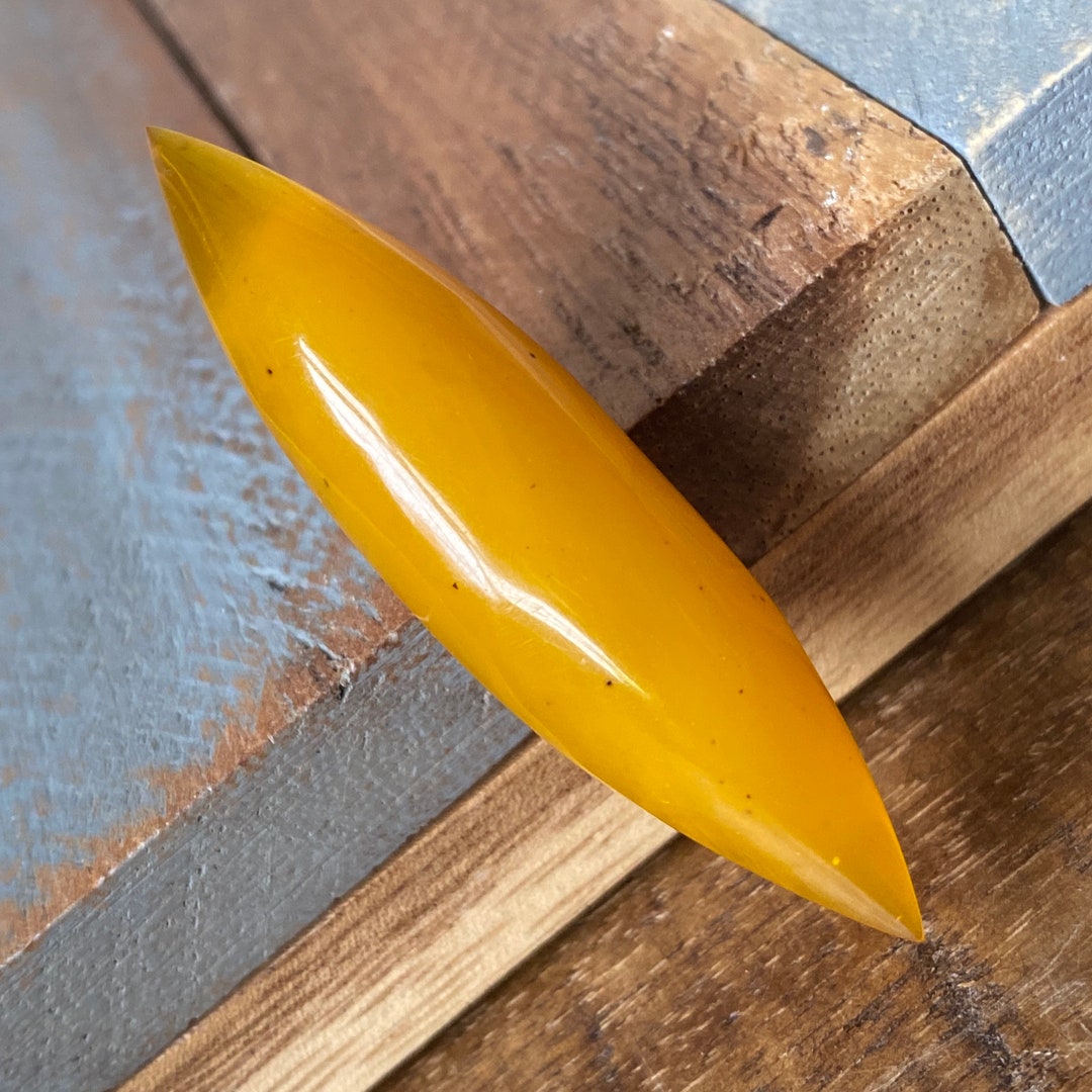 Vintage Art Deco Egg Yolk Bakelite Brooch Original and Genuine - Etsy