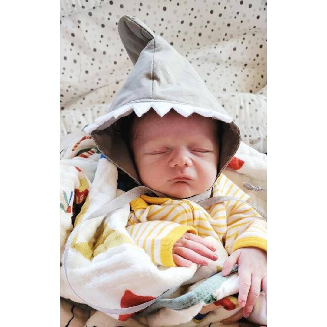 Baby Shark Bonnet/shark Bonnet/shark Hat/baby Bonnet/baby Hat - Etsy