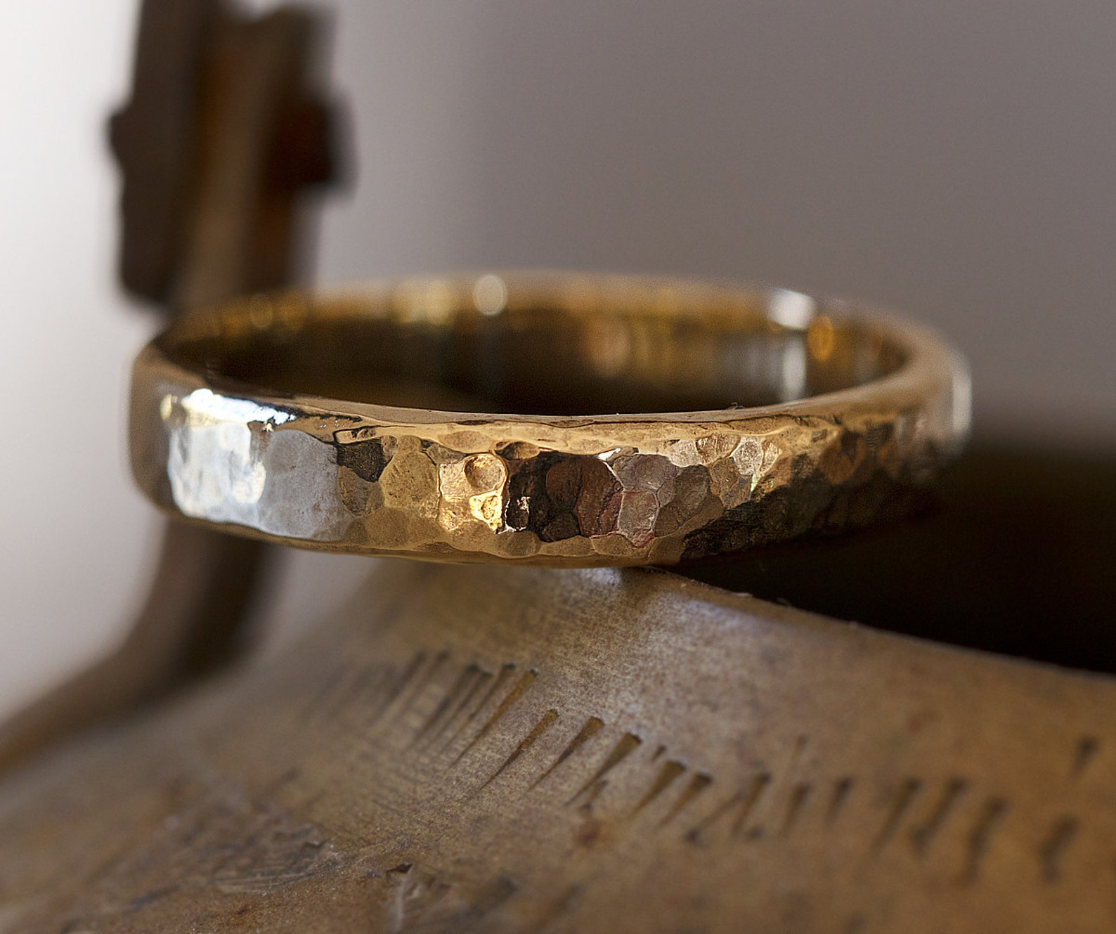 Hammered Gold Ring, Mens Hammered Wedding Ring, Rustic Wedding Ring ...