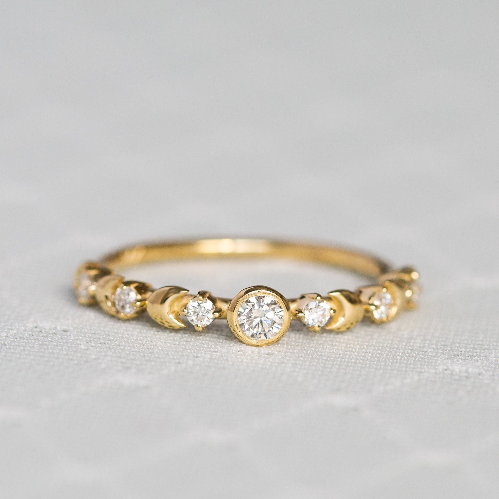 Unique Wedding Band Moon Wedding Ring Celestial Wedding - Etsy