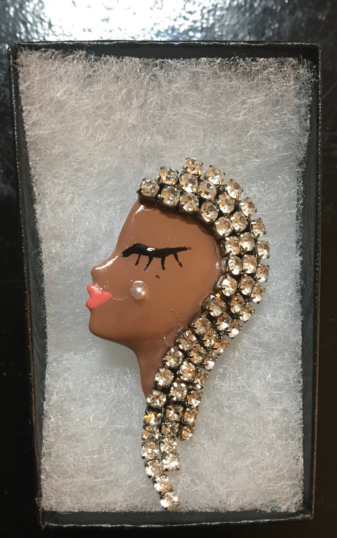 Diamond Girl Lady Head Vintage Porcelain Brooch/ Pin by Kchawn - Etsy