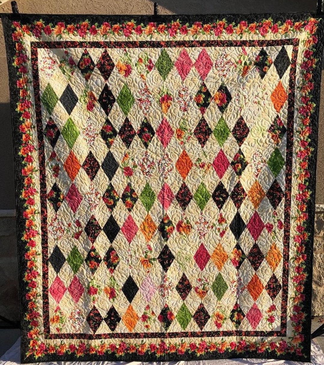 Queen Handmade Quilt, Diamond Jubilee Patterned Quilt, Multi-Colored ...