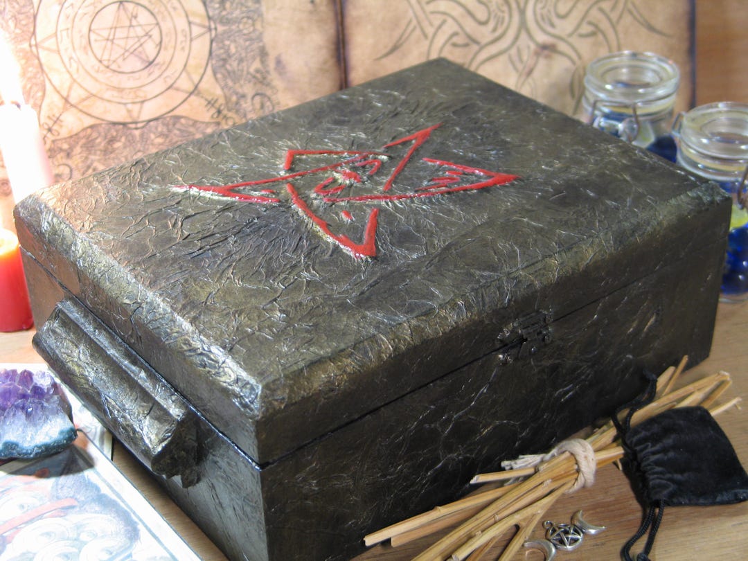 H.P. Lovecraft, Azathoth Storage Box, Handmade, Trading Card Game ...