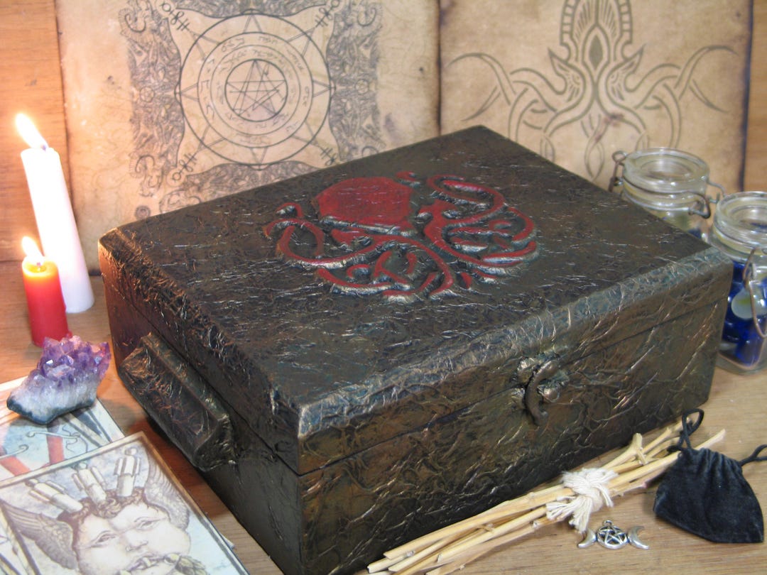 H.P. Lovecraft, Cthulhu Storage Box, Handmade, Trading Card Game ...