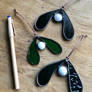 Stained Glass Mistletoe Chrstmas Hanging Tree Window Decoration ...