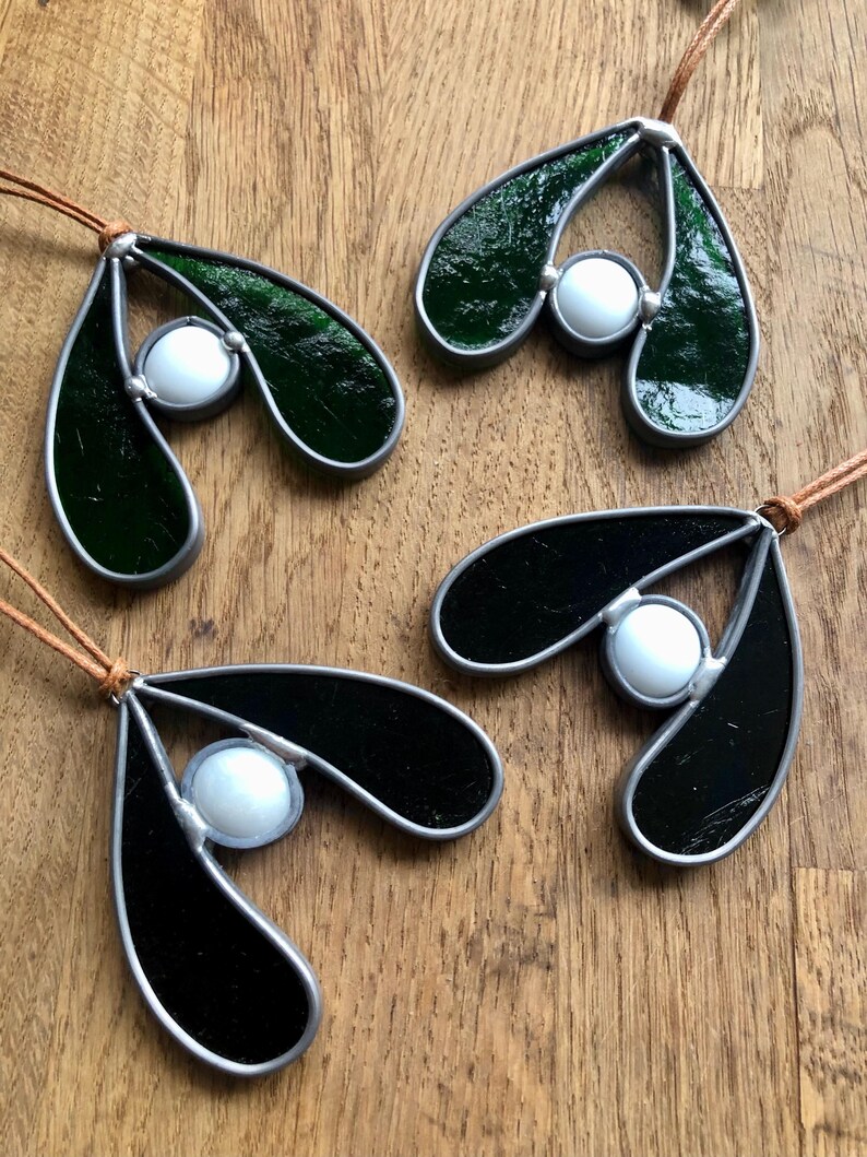 Stained Glass Mistletoe Chrstmas Hanging Tree Window Decoration ...