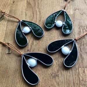 Stained Glass Mistletoe Chrstmas Hanging Tree Window Decoration ...