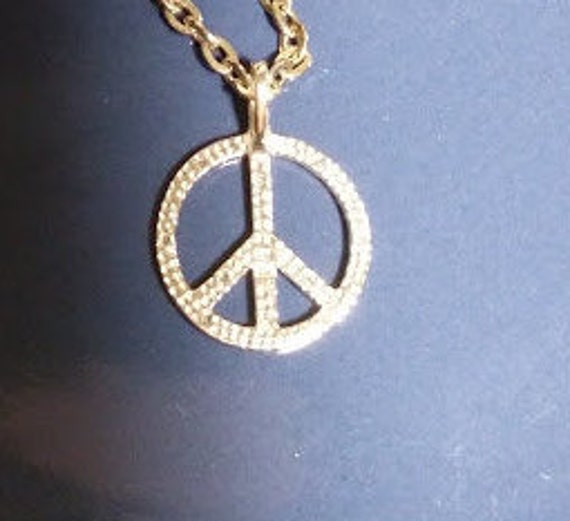 Vintage Peace Symbol Pendant / Necklace, Silver tone.… - Gem