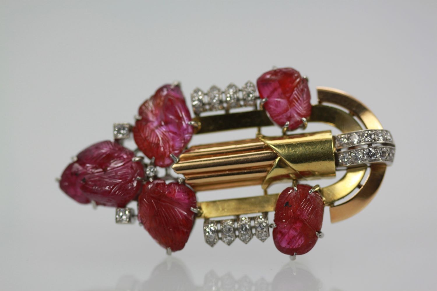 Art Deco Carved Ruby and Diamond Brooch 20 Carats 18k Yellow - Etsy