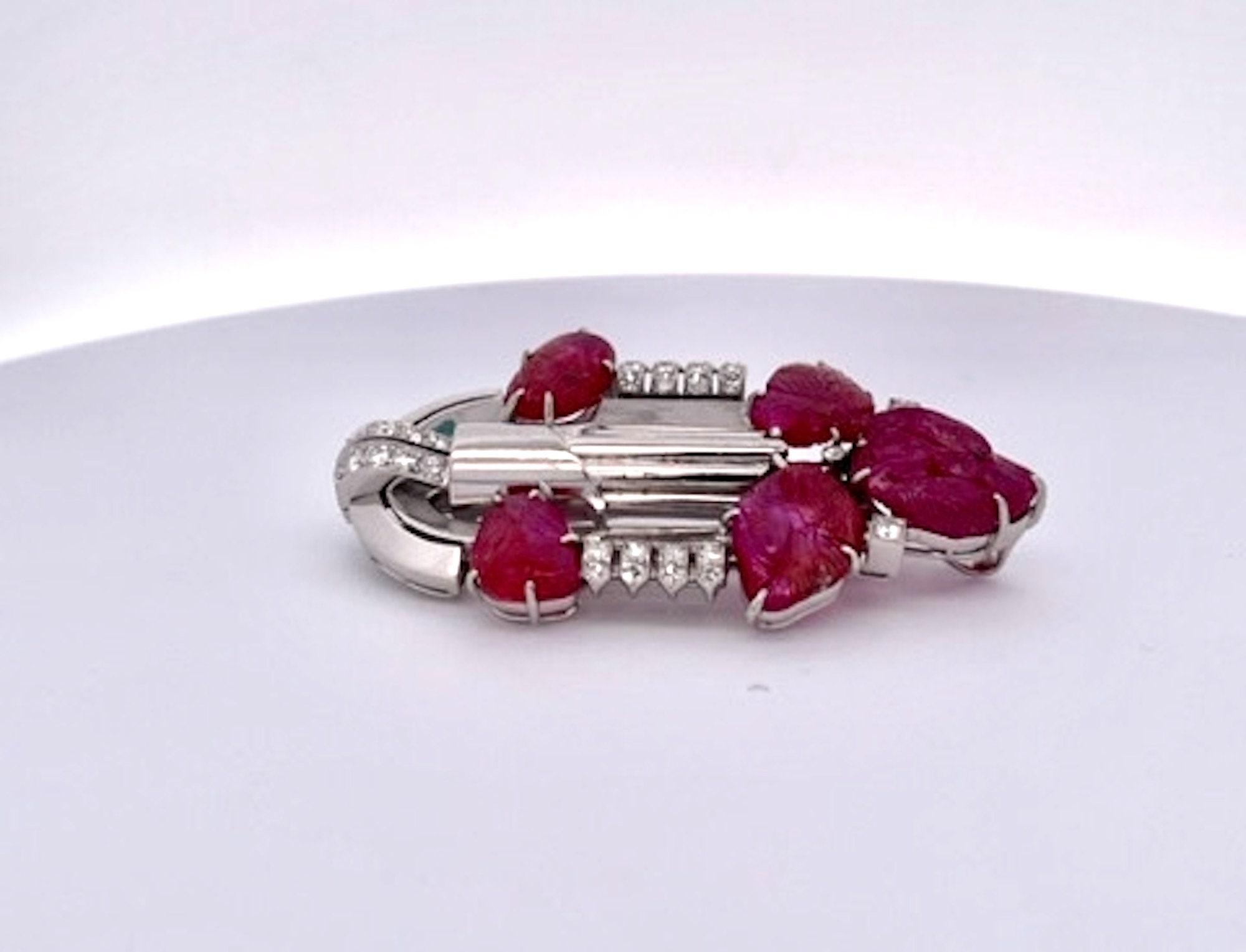 Art Deco Carved Ruby and Diamond Brooch 20 Carats 18k Yellow - Etsy