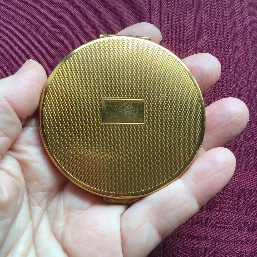 Small Vintage KIGU Compact/ Round Powder Compact/engine Turned Brass ...