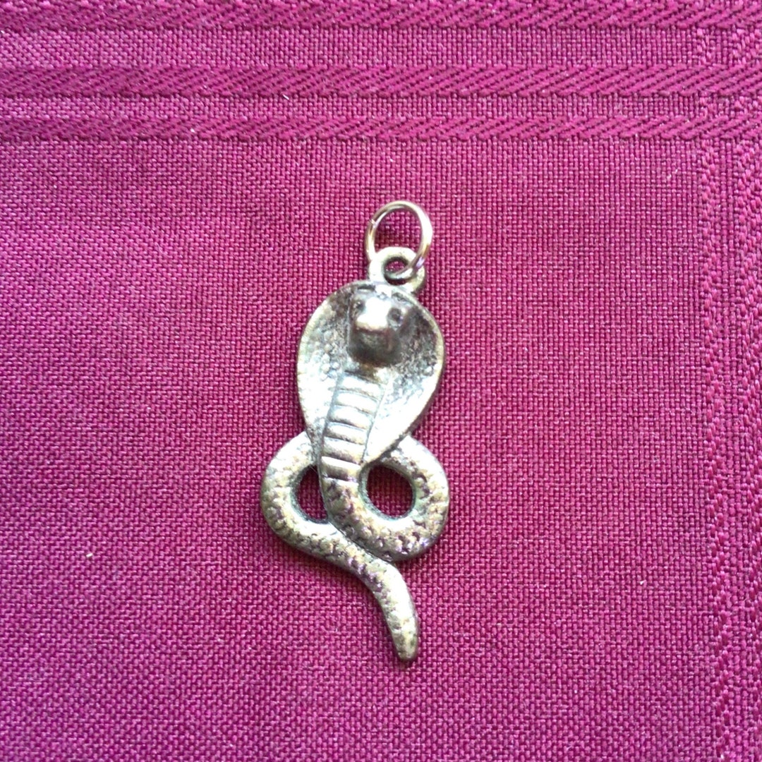 Pewter Snake Pendant/ King Cobra/ Grey Silver Metal/ Vintage Reptile ...