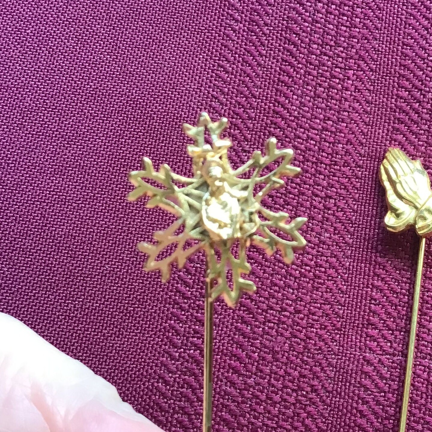 Pair of Gold Stickpins/ Praying Hands/ Religious Icon/ - Etsy