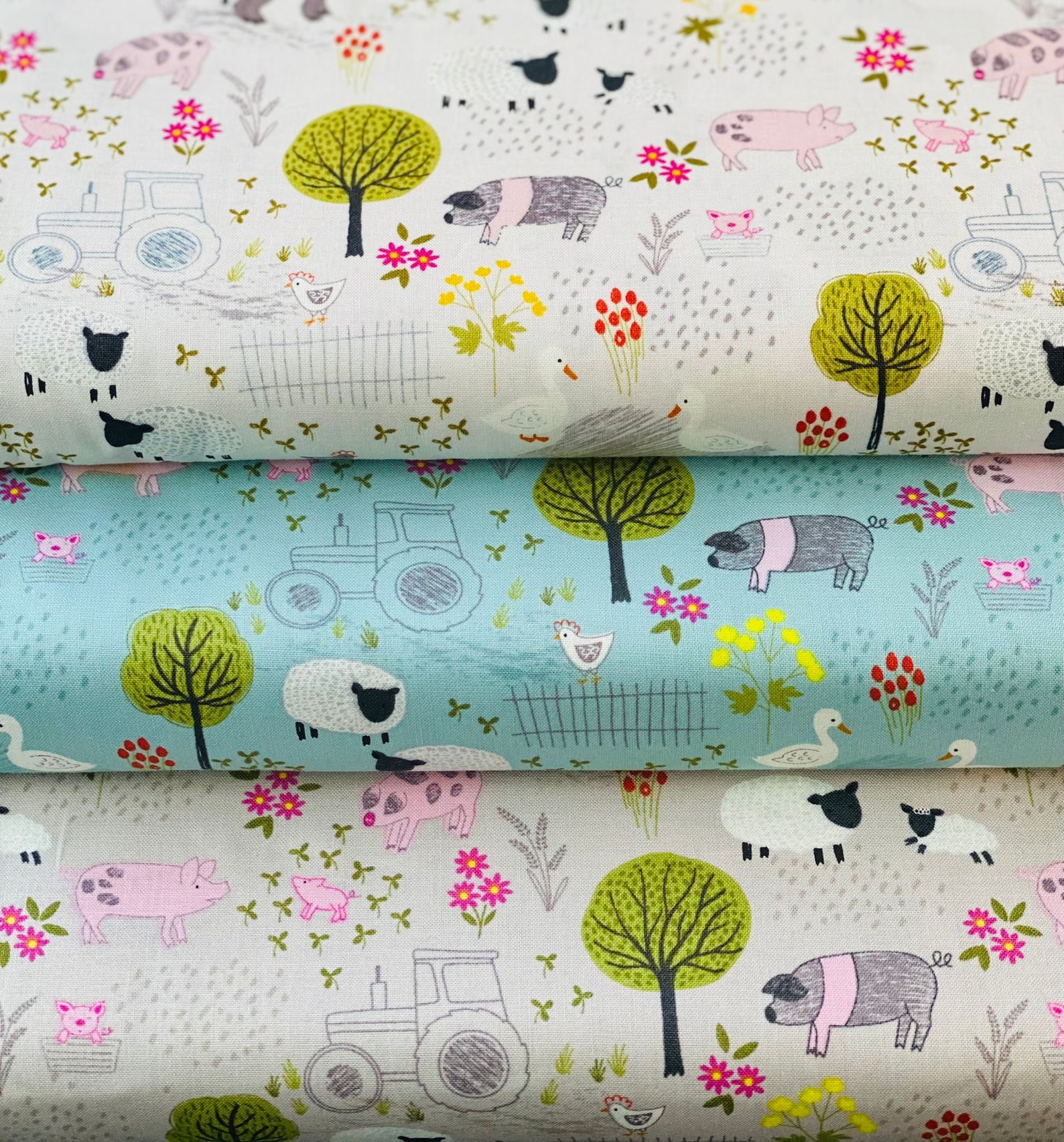 Farm Fabrics Fat Quarters Bundle - Farmyard - Lewis & Irene - 100% ...