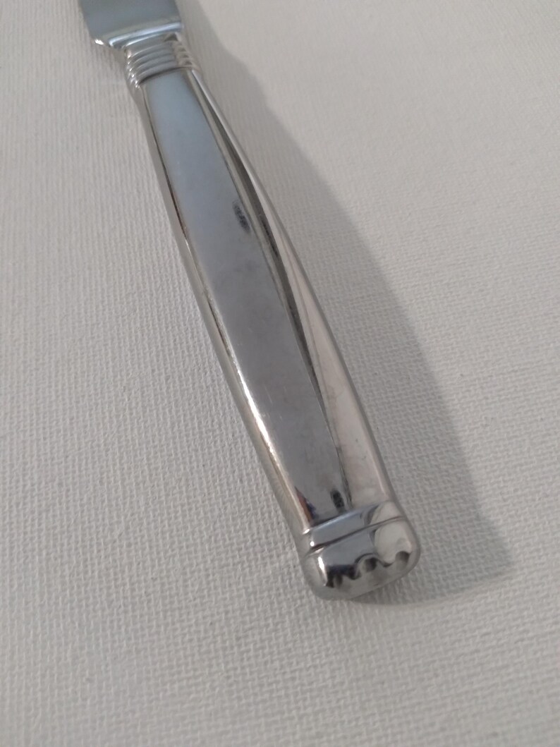 Tuttle Tiara 2 Dinner Knives Glossy Stainless Flatware - Etsy