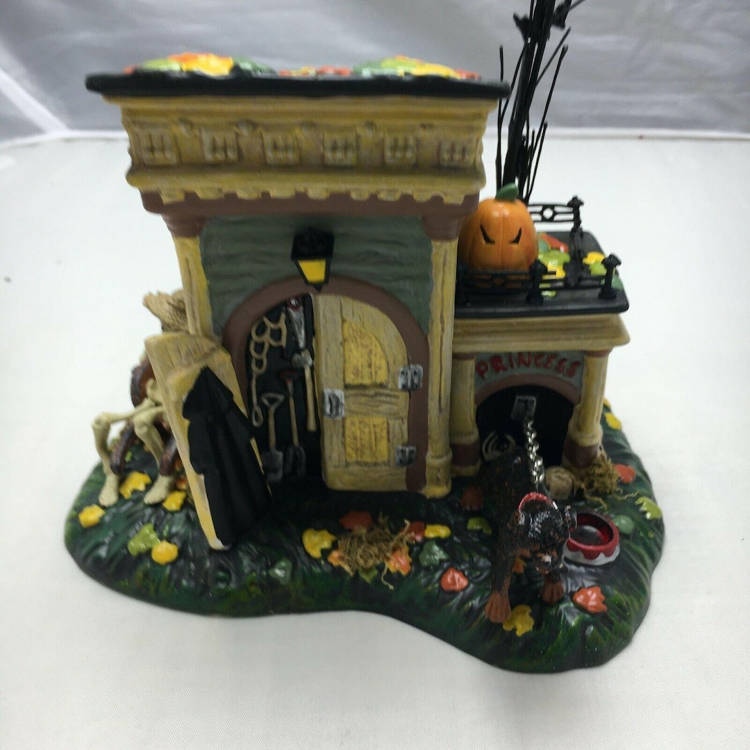 Department 56 Grimsly's Tool Shed the Original Snow Village Halloween ...