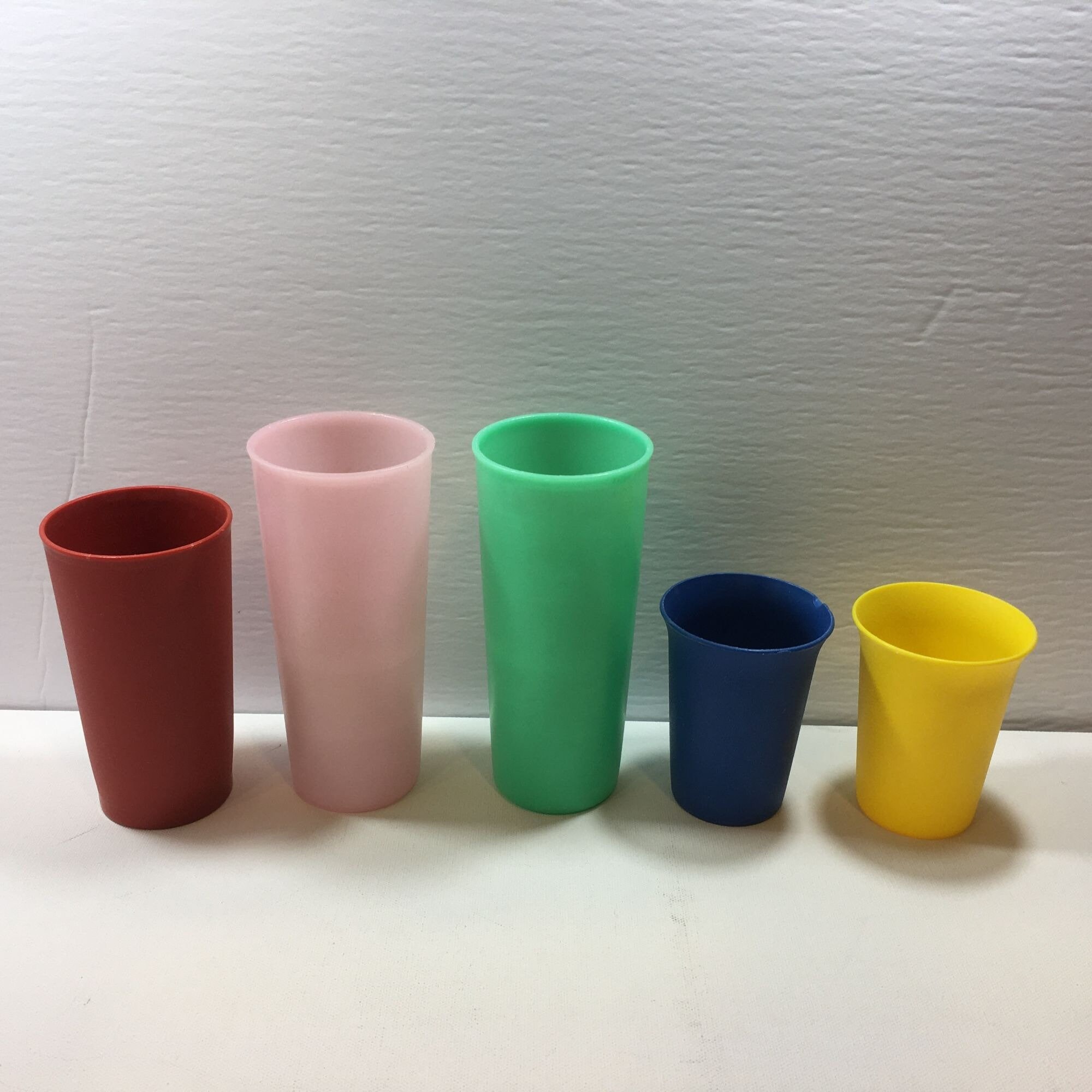 Vintage Tupperware Rubbermaid Food Saver Dishes Containers Cups Boxes ...