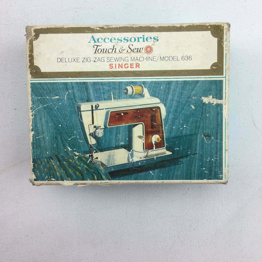 Vintage Singer Touch & Sew Accessories Deluxe Zig Zag Sewing Machine ...