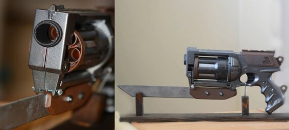 Items similar to Borderlands 2 Jacobs Revolver - Bayonet on Etsy