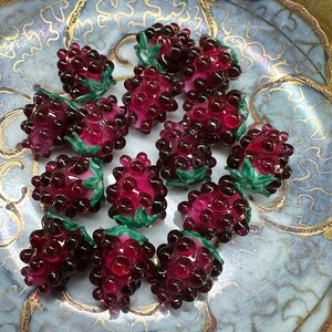 Delicious Juicy Red or Berry Lampwork Glass Raspberry Beads 14mm ...